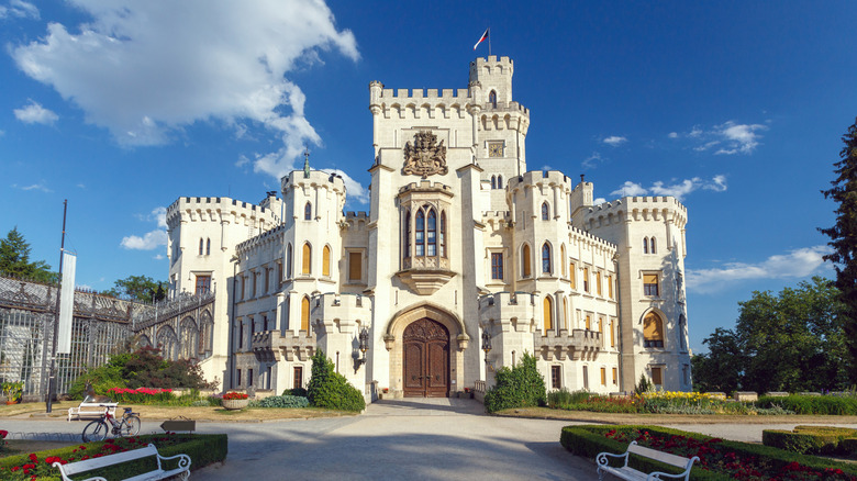 25 Enchanting Castles Around The World