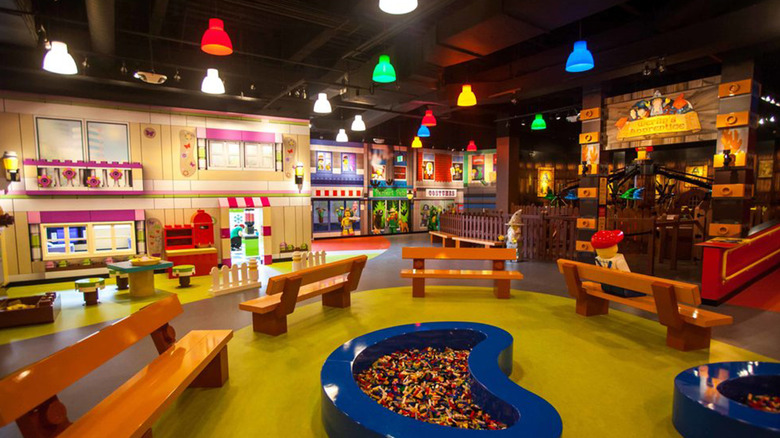 75 Best Indoor Places In America For Fun (When It's Too Cold Outside)