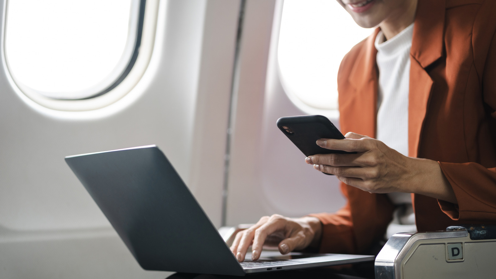 Airlines Offering Free Inflight Wi-Fi So You Can Stay Connected In The Sky