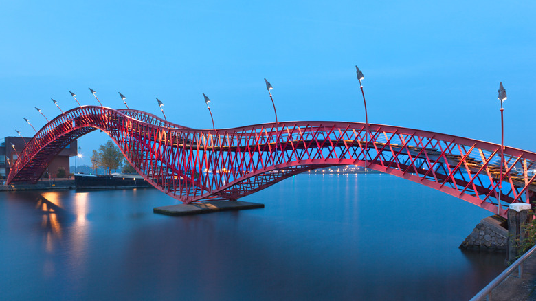 Amazing Bridges Around The World