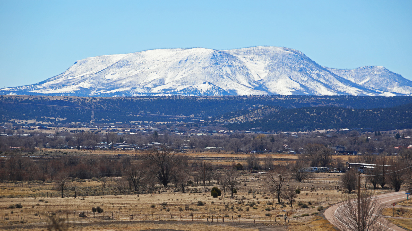 Arizona's 'Gateway To The White Mountains' Is A Year-Round Gem Near ...