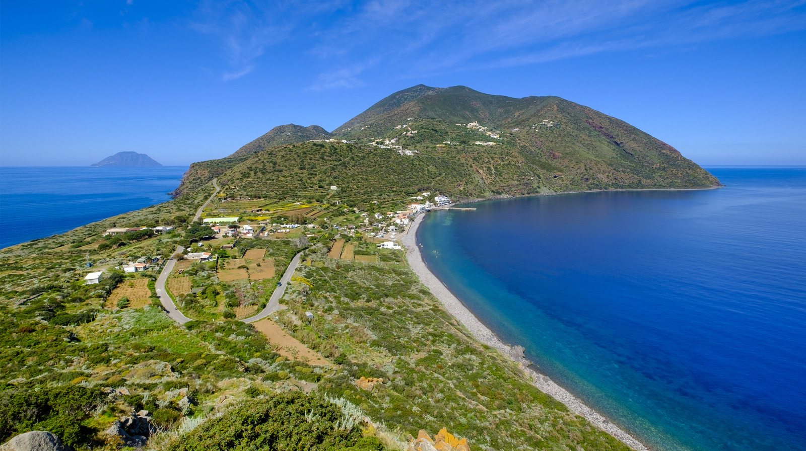 Avoid Crowds On This Breathtaking Italian Island With Unmatched Natural ...