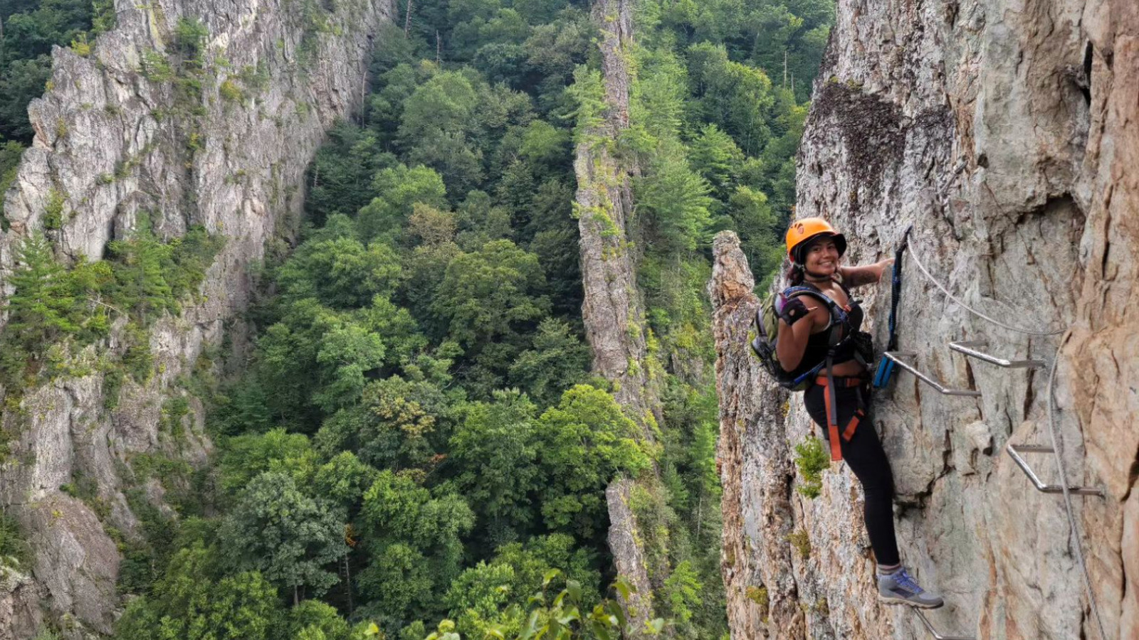 Avoid Seneca Rocks' Crowds At Its Secret Nearby Sister Called One Of WV ...