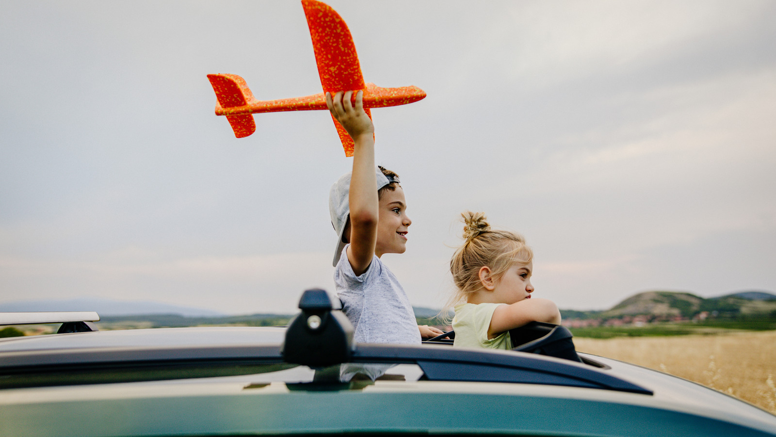 Driving Or Flying: Which Is Better When Traveling On A Budget?