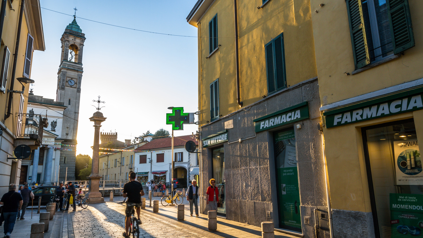 Visit Rho, An Overlooked Italian Town With Unique Architecture