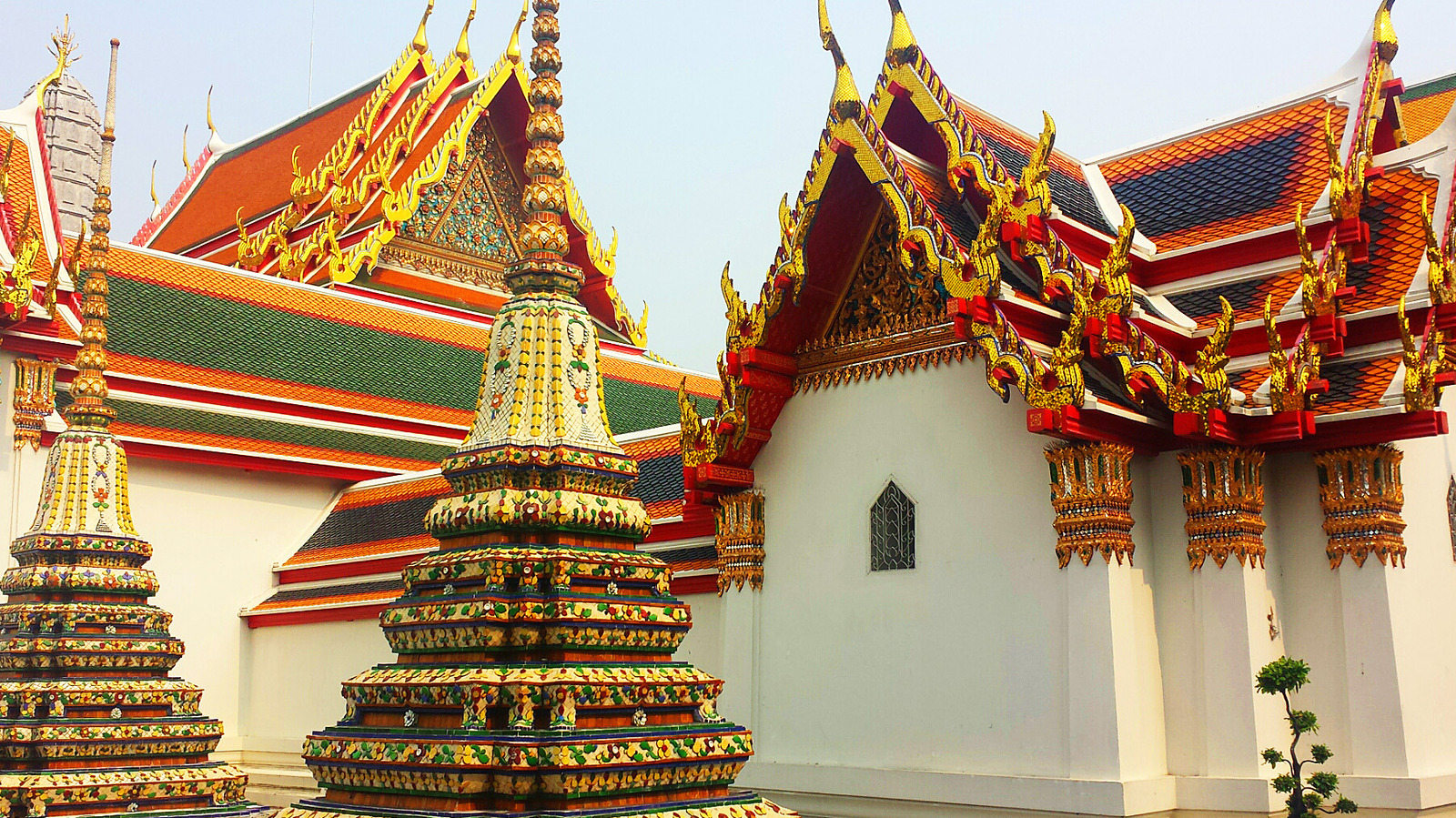 Etiquette Rules You Need To Know Before Visiting A Temple In Thailand