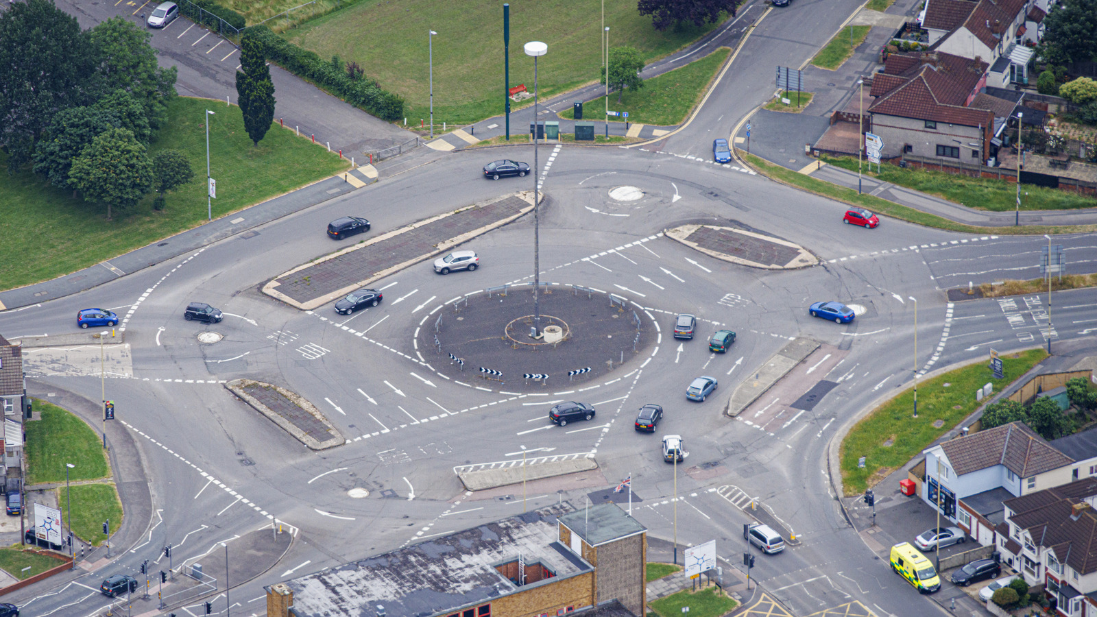 Europe's Most Bizarre Roundabout Is A Nerve-Racking Road Tourists Should Try To Avoid