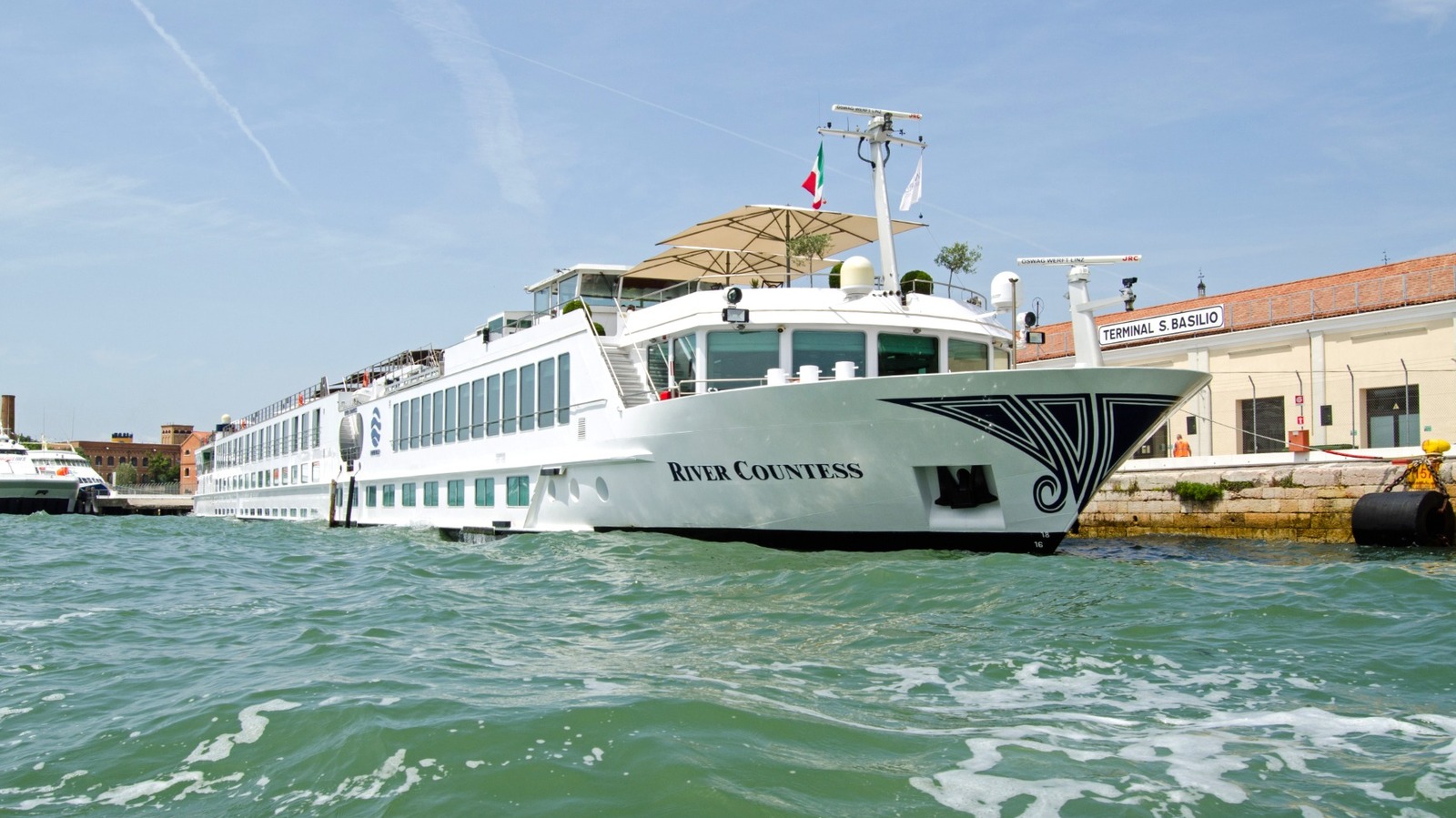 Experience Italy's Longest River On Scenic Cruises That Stop At Dreamy ...