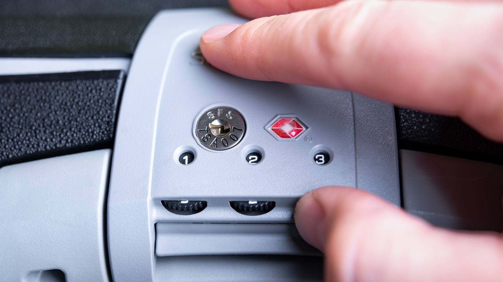 How To Reset Your TSA Lock Combination