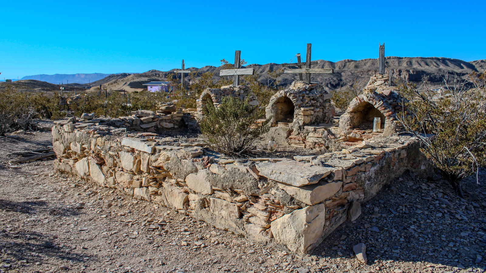 Just Outside Of Big Bend National Park Is An Underrated Texas Ghost ...