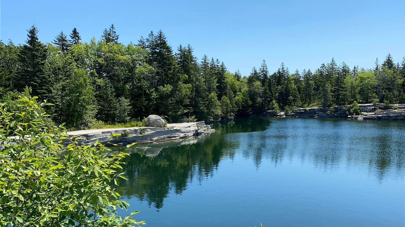 Maine's Hidden Swimming Hole With Granite Ledges And Glassy Waters Is A ...