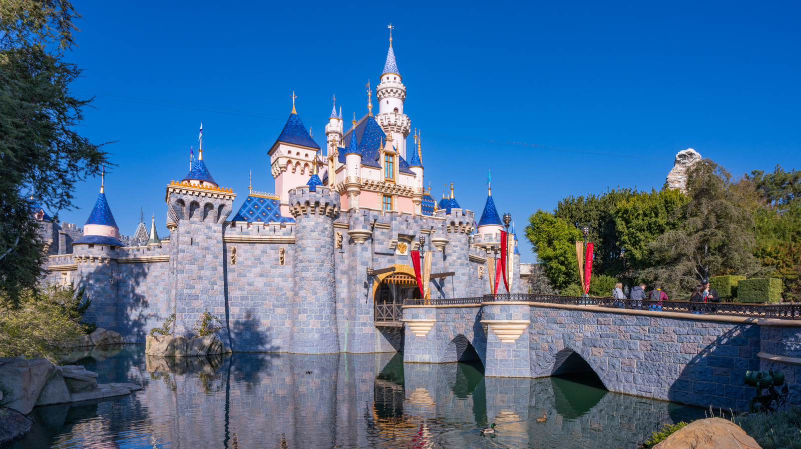 One Of Europe's Most Mesmerizing Cliffside Castles Inspired Disney's ...