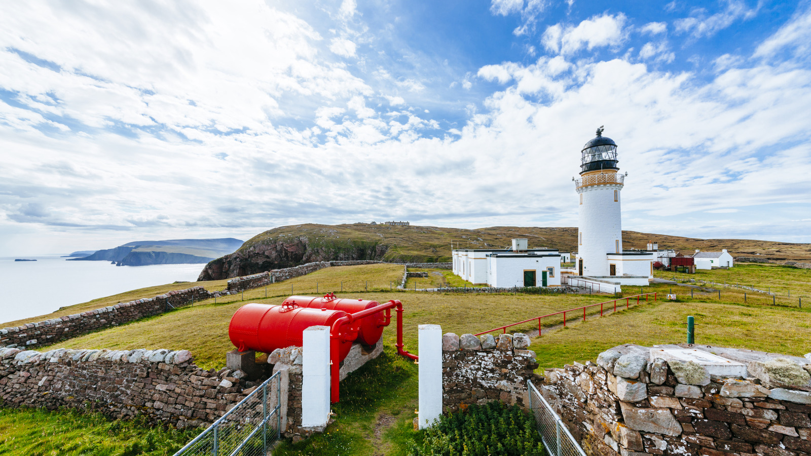 lighthouse cape wrath