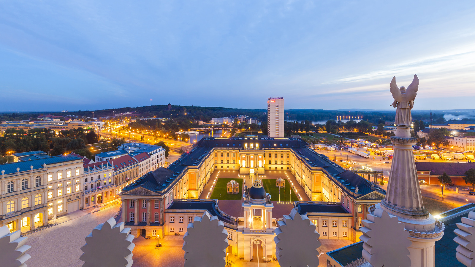 Rick Steves Recommends This Historic German City As 'The Best Side-Trip ...