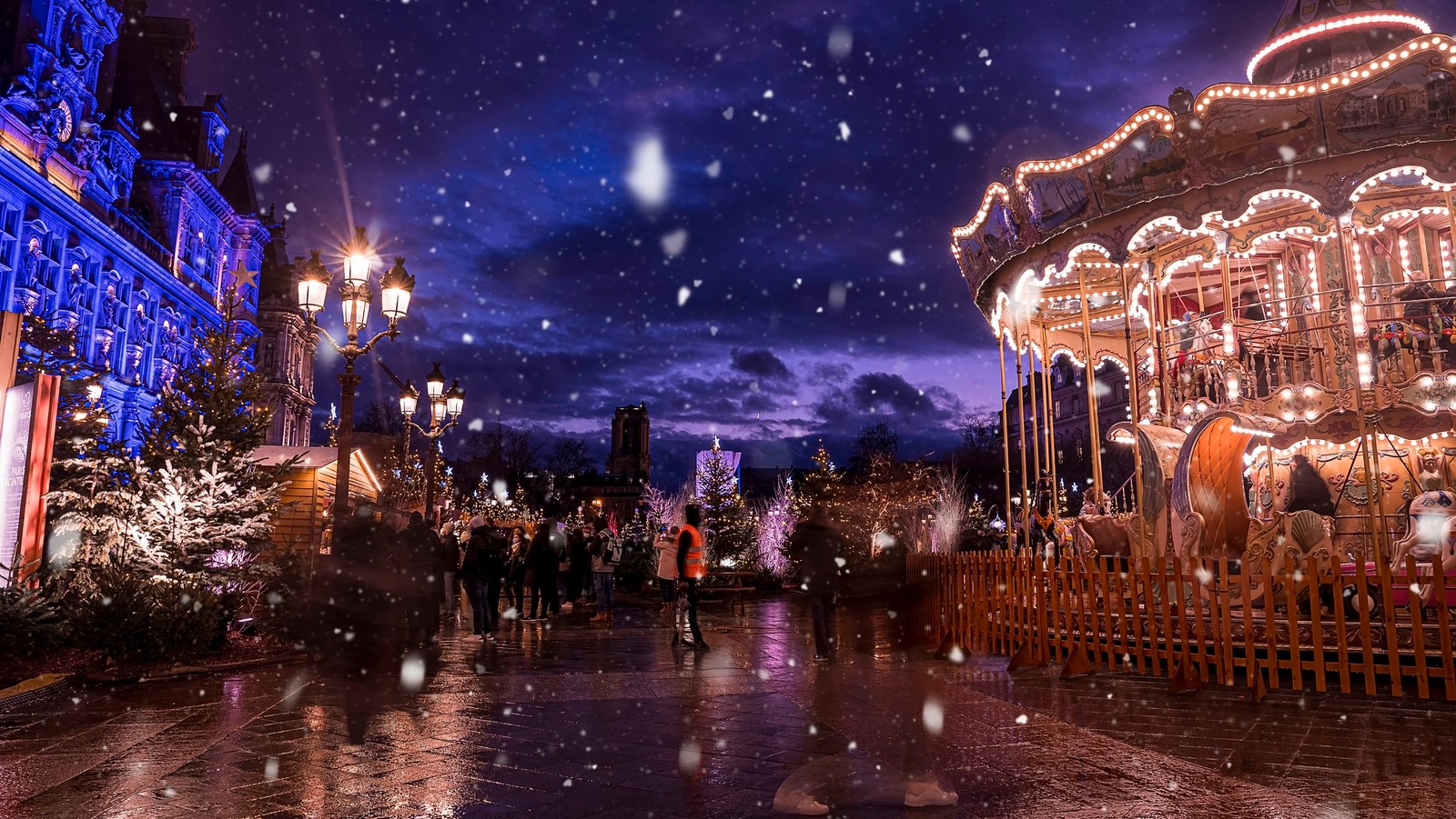 Rick Steves' Top Tips For Visiting France During Christmastime