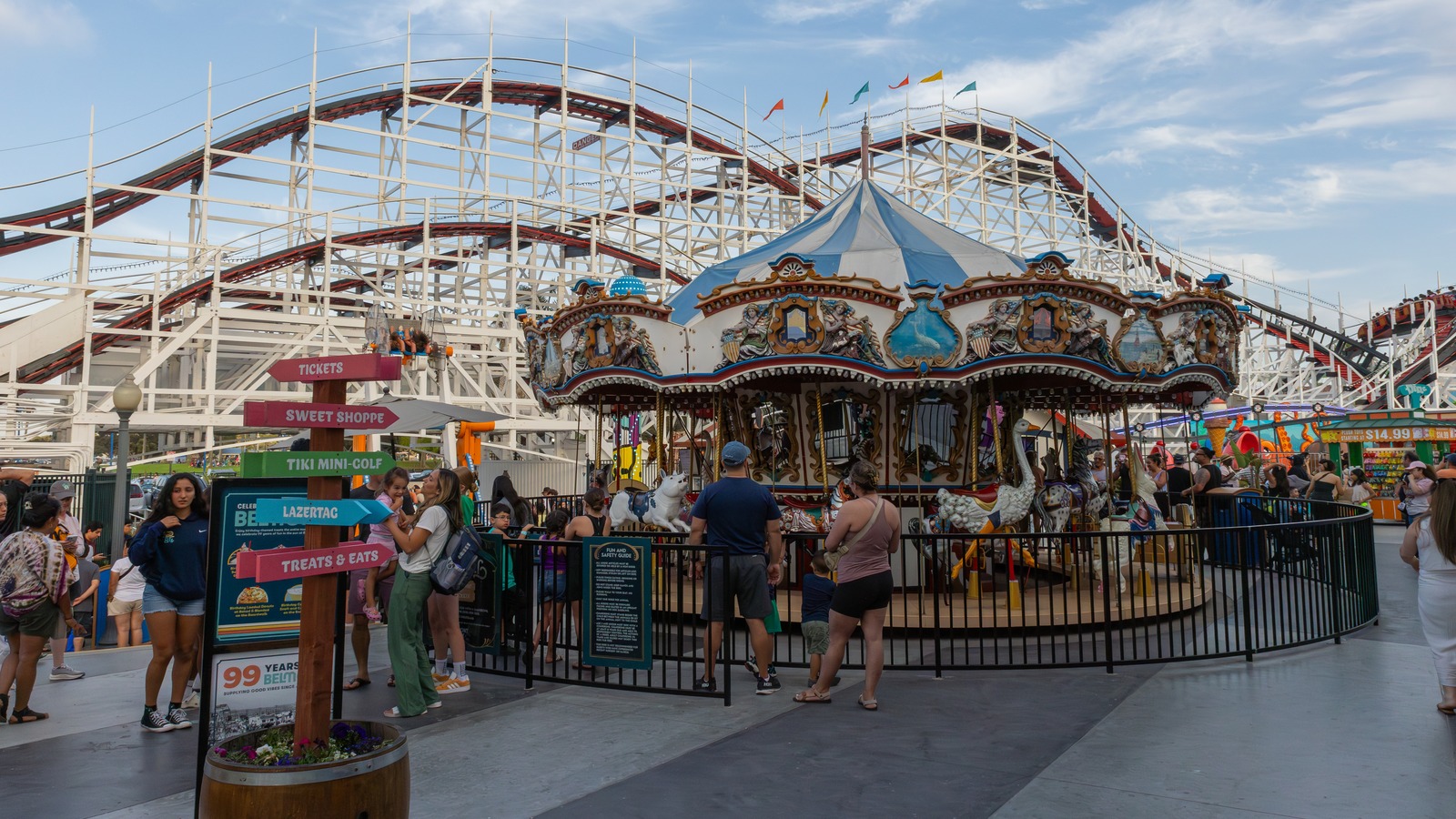 Belmont Park Is An Iconic Amusement Park On The California Coast
