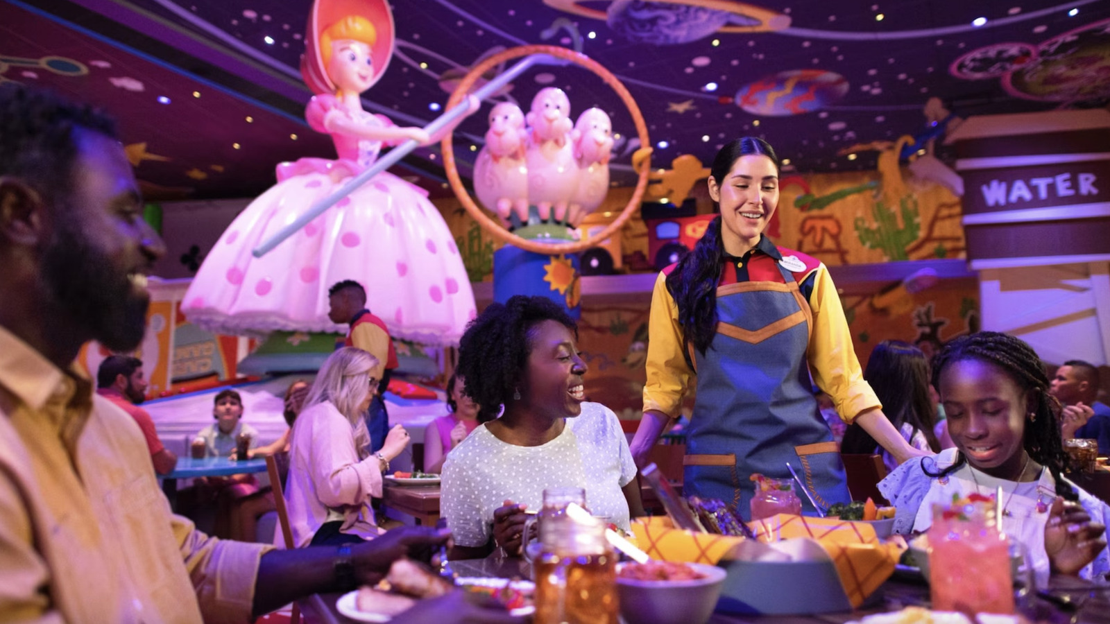 The Best Foods To Try When Visiting Disney World's Hollywood Studios, According To Disney Bloggers