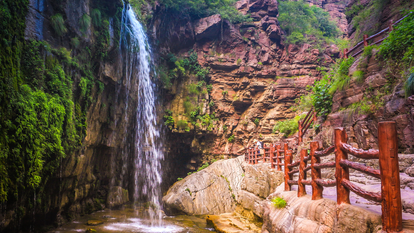 China's Highest Waterfall Might Not Be So Natural After All