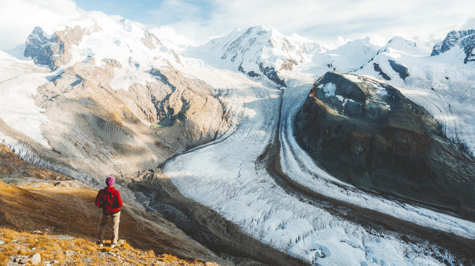 The Clever Webcam Trick Tourists Hoping To Hike Switzerland's Iconic Mountains Should Know