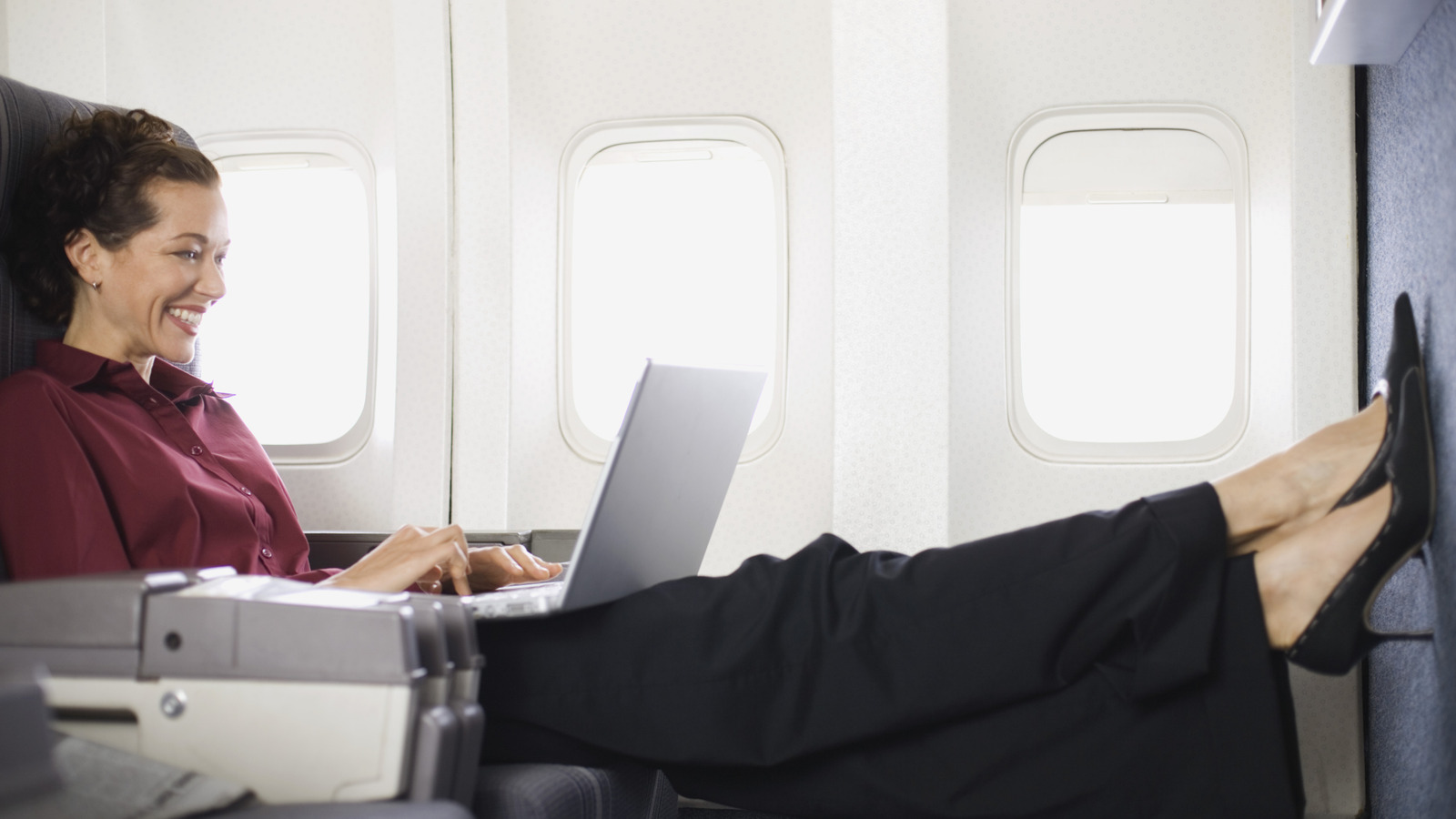 The Insider's Guide To Timing Your Flight Upgrade Request Just Right