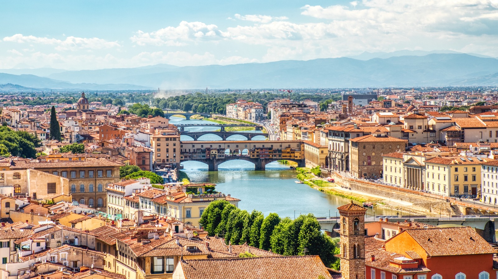 The Mouthwatering Restaurant Stanley Tucci Recommends While You're In ...