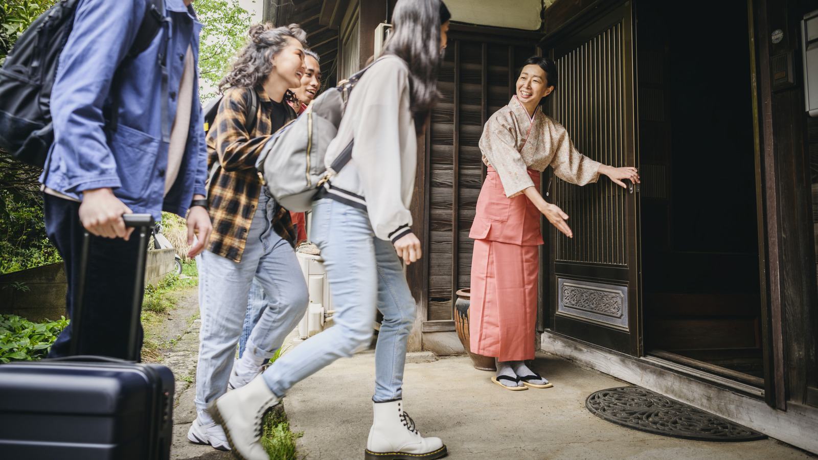 The One Rule You Should Follow When Entering A Home In Japan