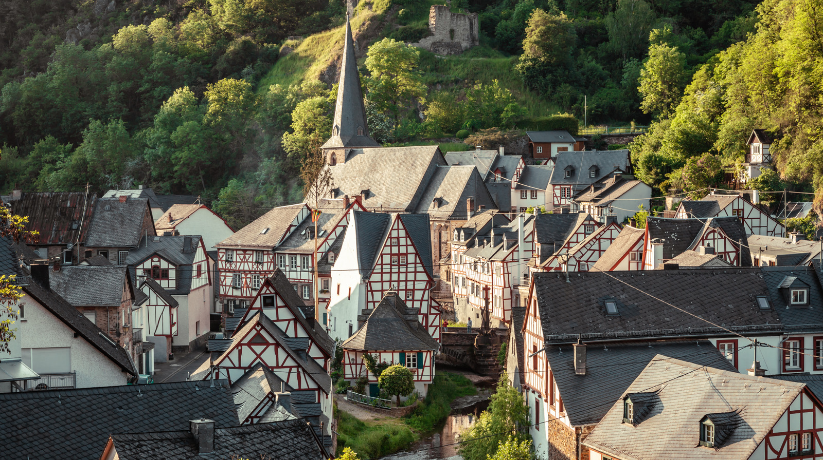 The Underrated German Town That's Straight Out Of 'Beauty And The Beast'