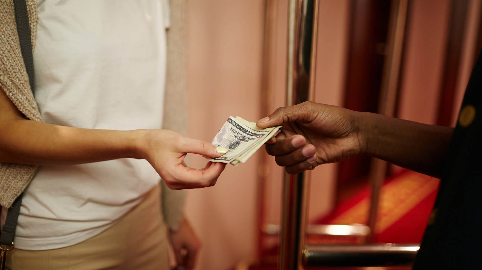 The Unofficial Etiquette Rules You Should Know About Tipping A Hotel ...