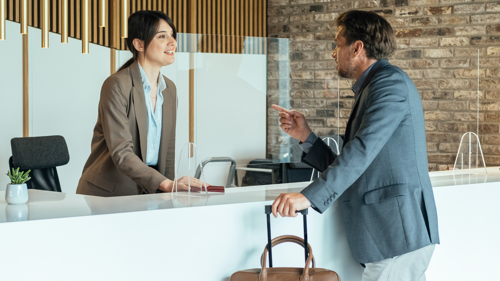 These Kinds Of Hotel Guests Are Most Likely To Get 'Walked'