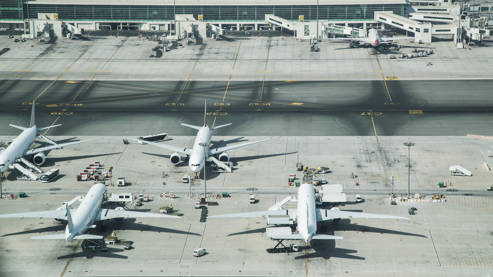 These US Airlines Permanently Cancelled Flight Routes In 2026, Leaving ...