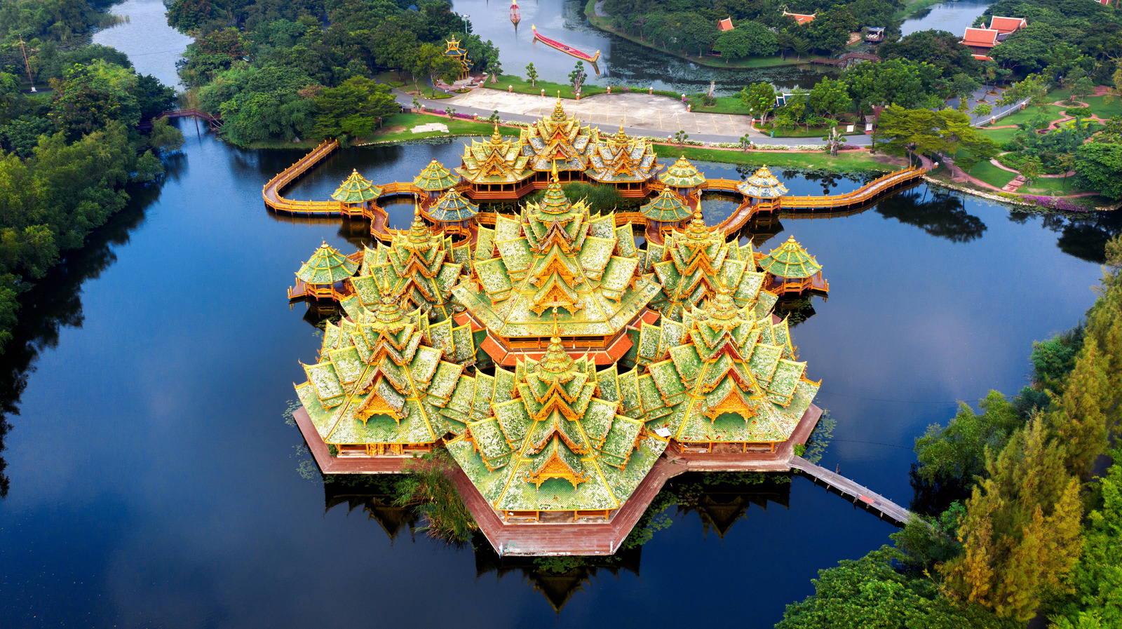 This Budget-Friendly Asian City Is A Tropical Slice Of Heaven To Visit ...