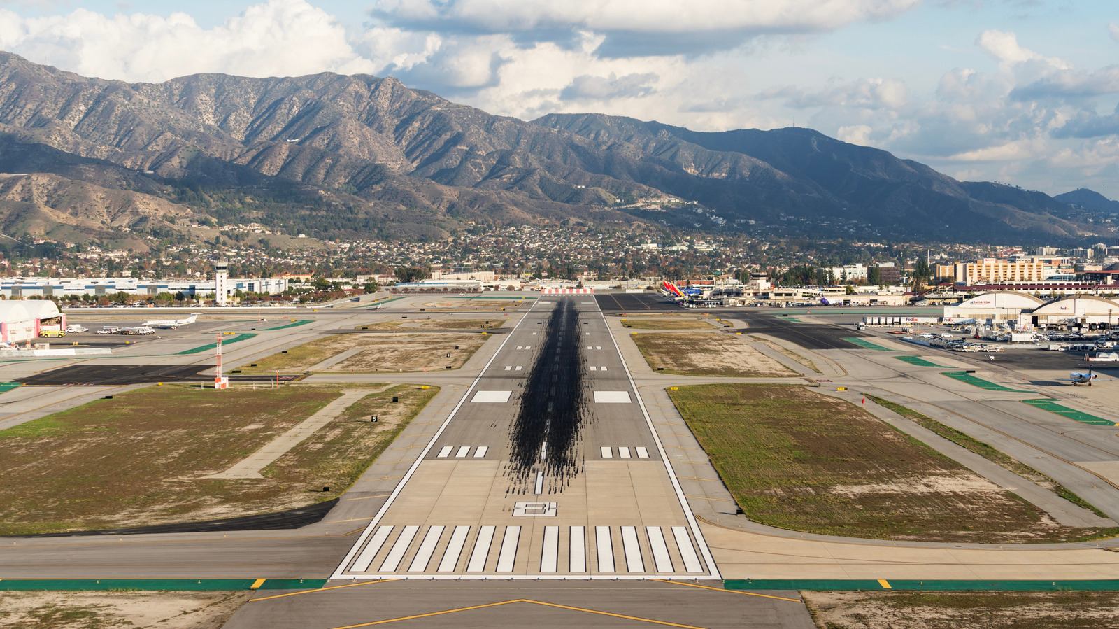 This California Airport's New $1.3B Terminal Is Opening Soon In October ...