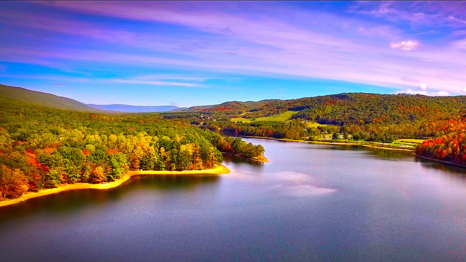 This Eastern US Destination Is A Must-Visit For The Ultimate Fall ...