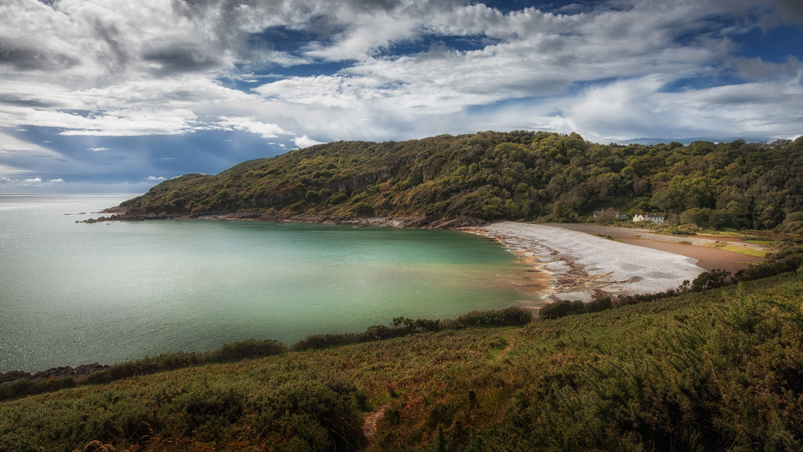 This Hard-To-Find Beach In The UK Is The Pebbly, Gorgeous Treasure You ...