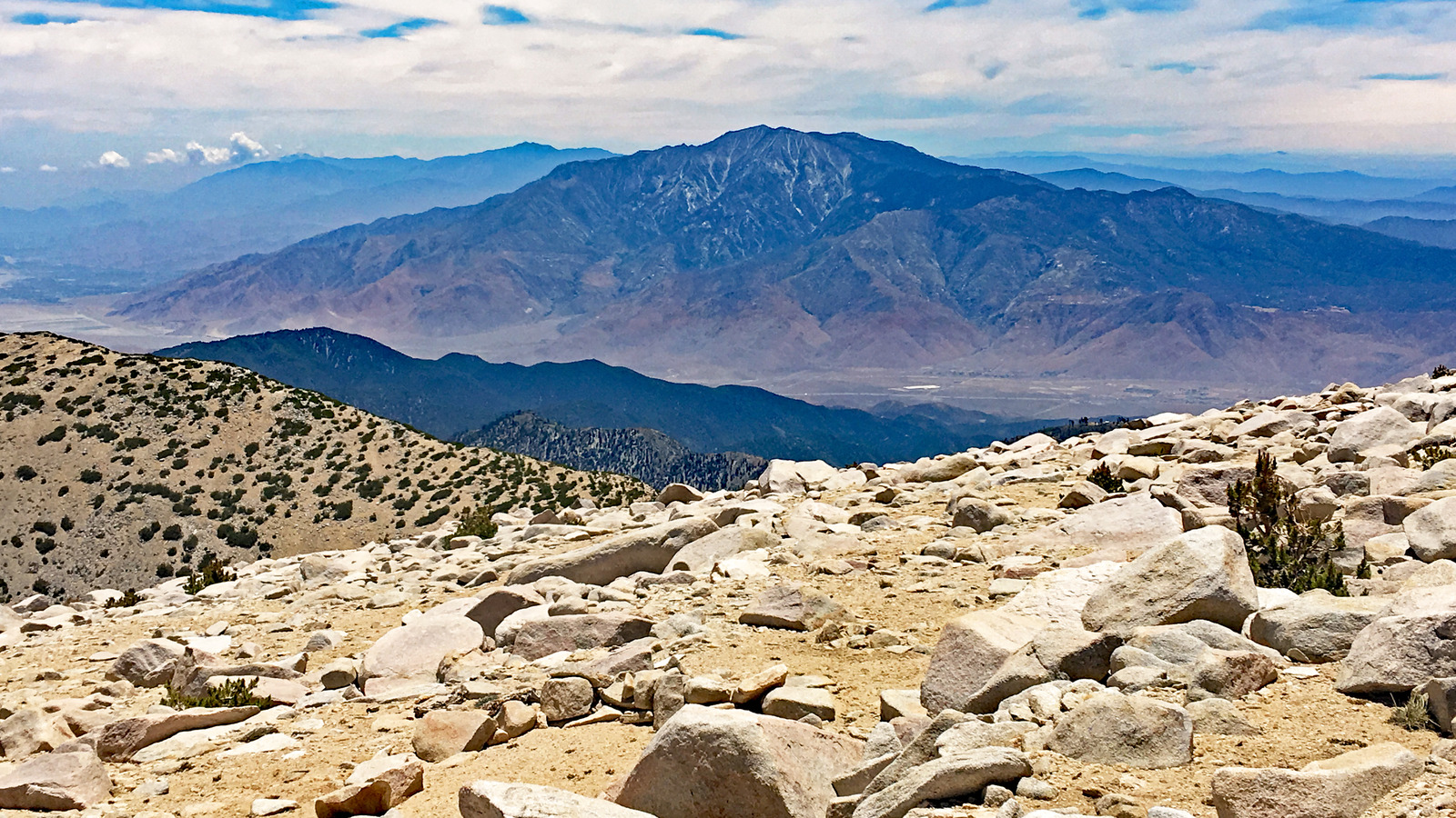 This Hike To The Highest Point In Southern California Is Not For Amateurs