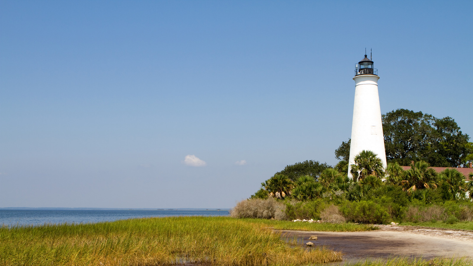 This Historic Little Beach Town Has To Be The Best Kept Hidden Gem In ...