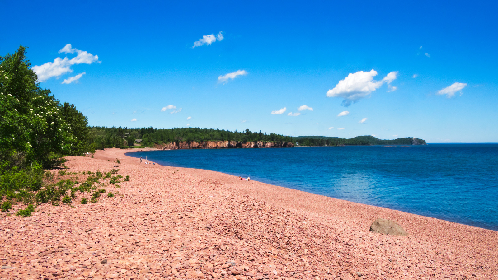 Iona S Beach Is A Little Known Pink Paradise Along Lake Superior S Shores