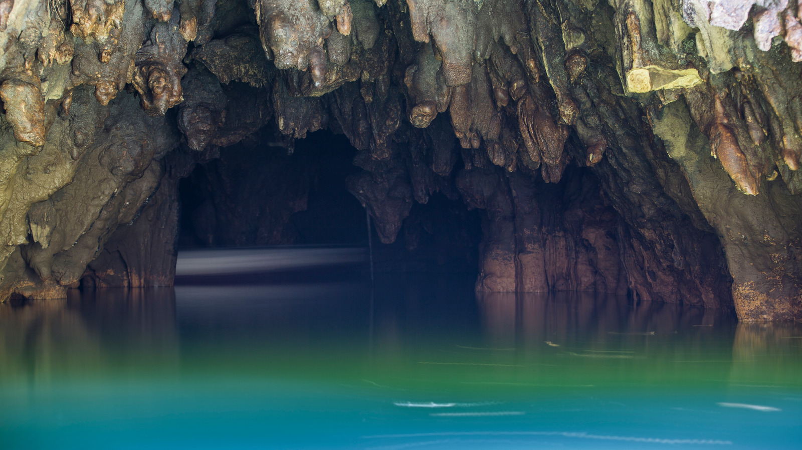 The Waitomo Glowworm Caves Are A New Zealand Wonder You'll Never Forget