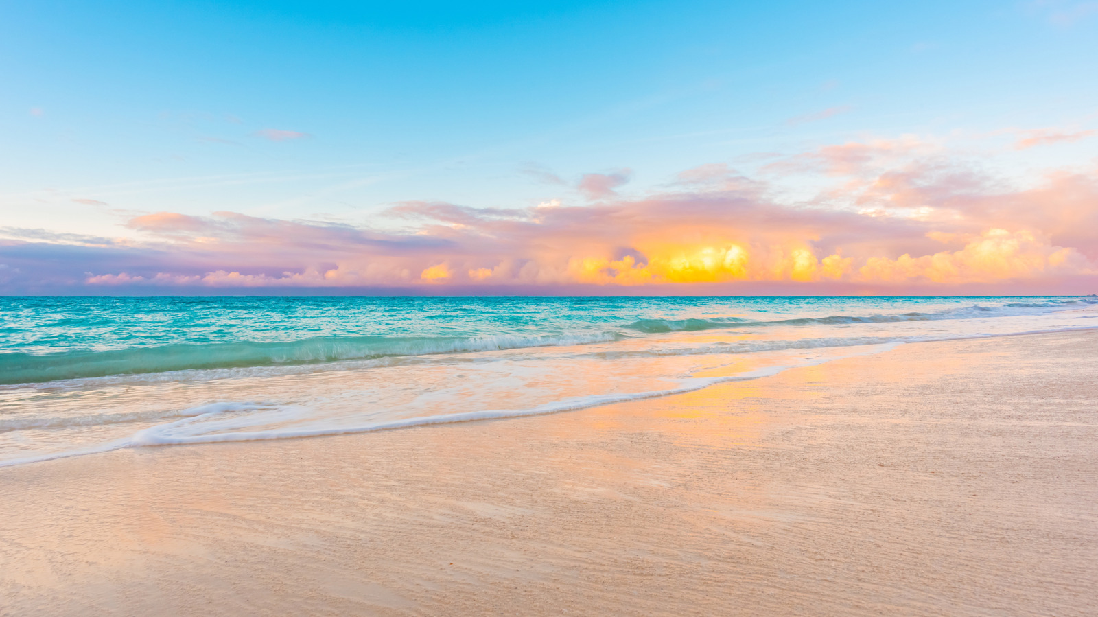 This Panoramic Beach With Gorgeous Views Is Arguably One Of The Best In ...