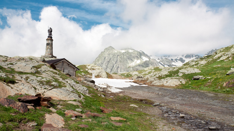 This Quick Road Trip Route Through The European Alps Has The Most This Quick Road Trip Route Through The European Alps Has The Most