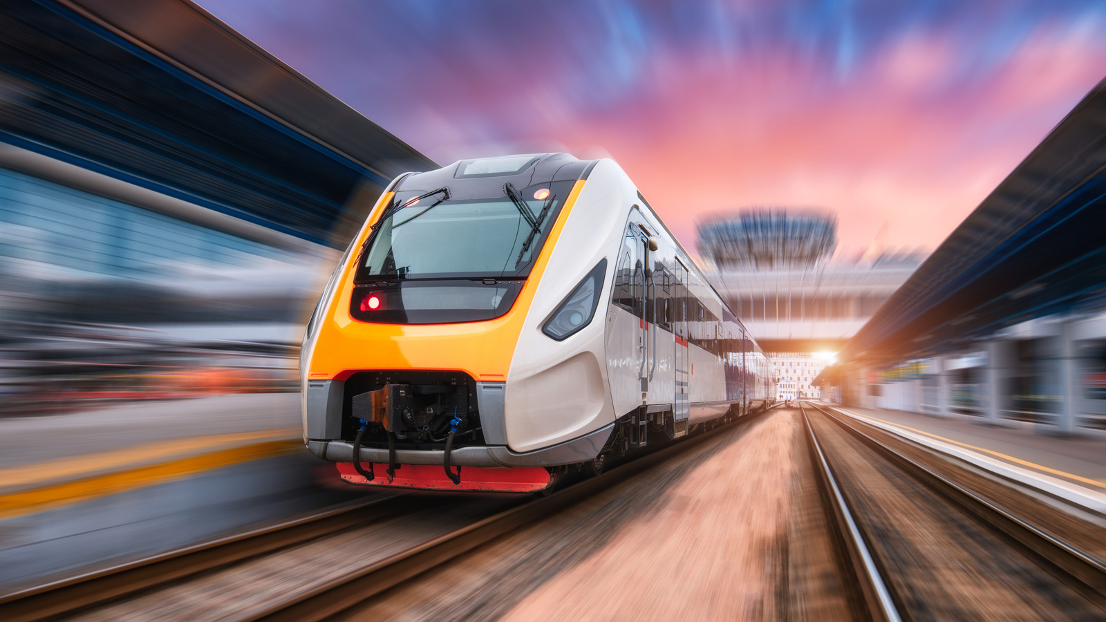 Tips For A Successful Solo Train Trip