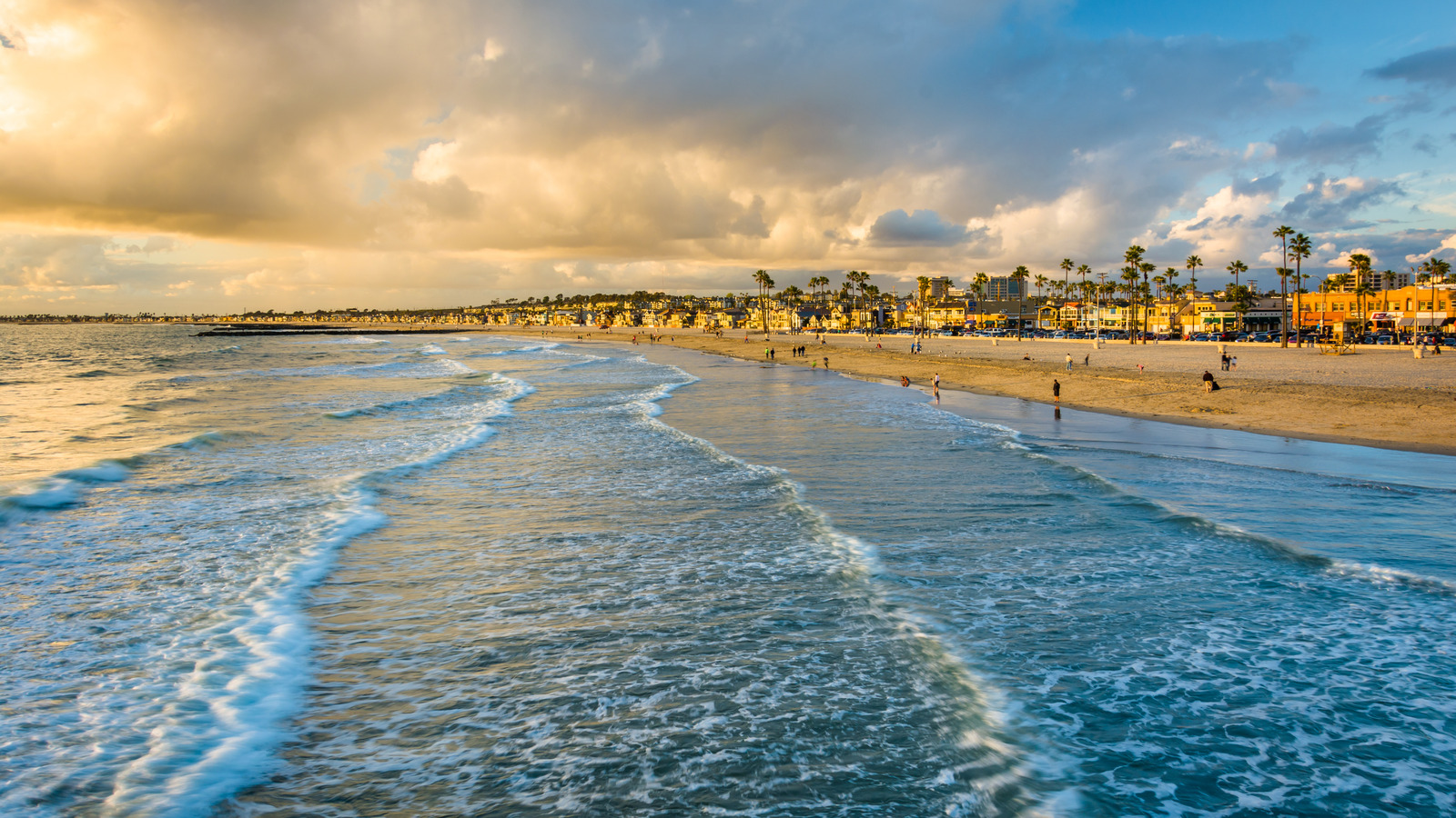 Visit California's Best Beaches From This Conveniently Located Luxury ...