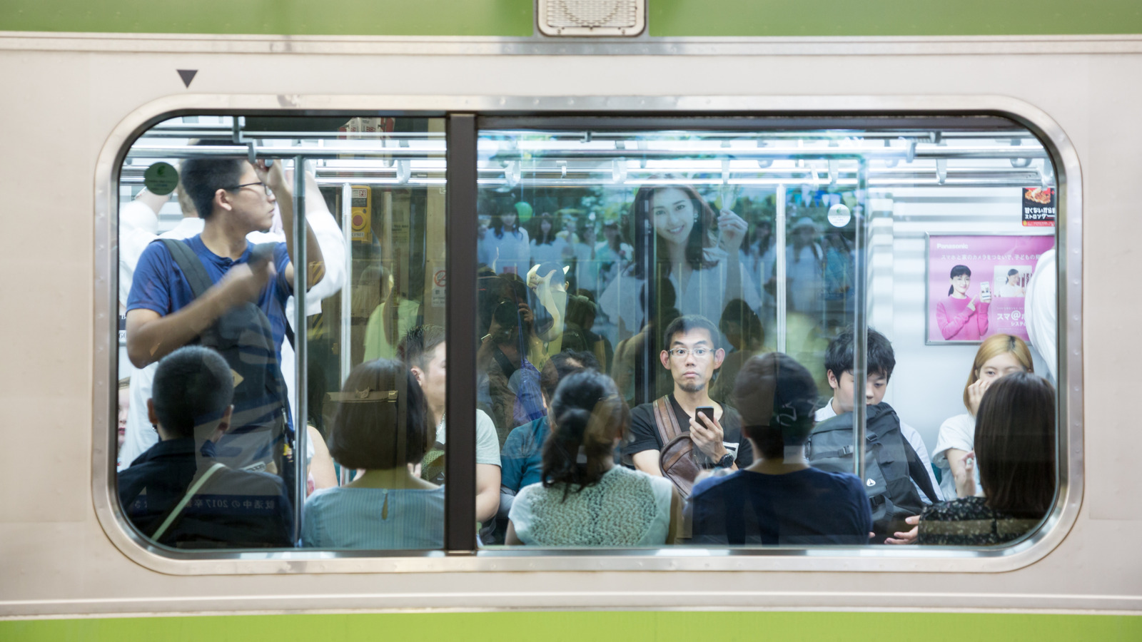 Ignoring This Sign On Japanese Trains Can Lead To A Brutal Ride During ...