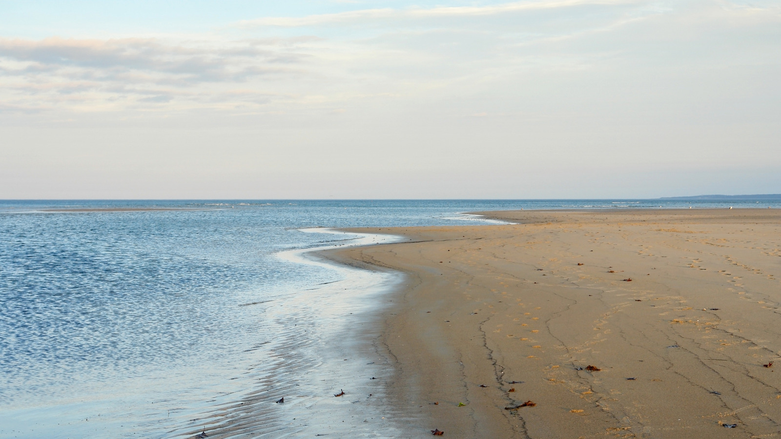What To Know About This Beautiful East Coast Beach That Requires ...