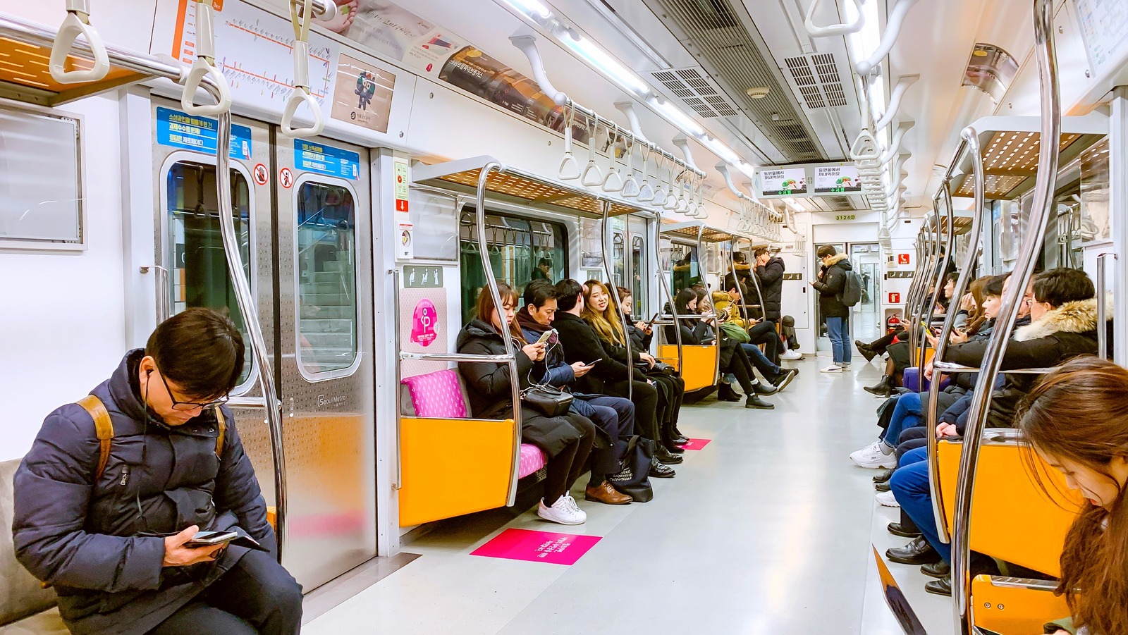 What Tourists Need To Know About The Pink Seats On South Korean Subways