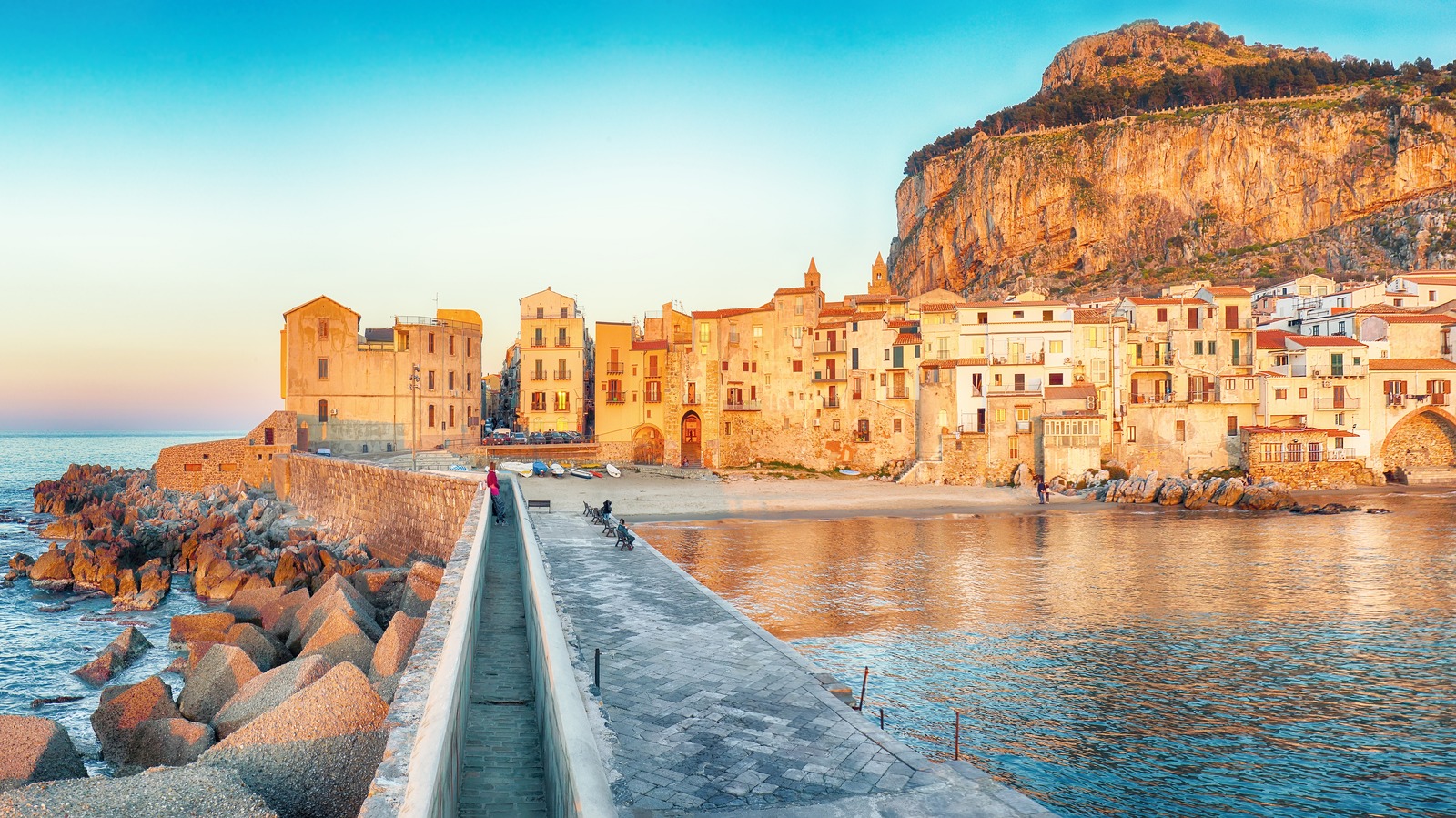 Why Some Tourist Hot Spots In Italy Might Seem Extra Sleepy In August