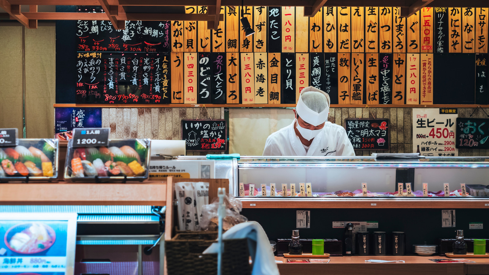 Why Tourists Will Likely Struggle To Find Restaurants With High Ratings ...