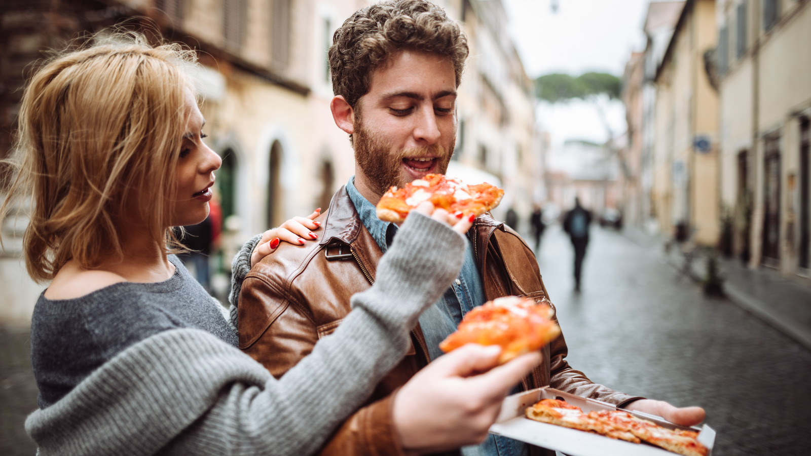 Here's The Best Pizza To Order While You're In Italy